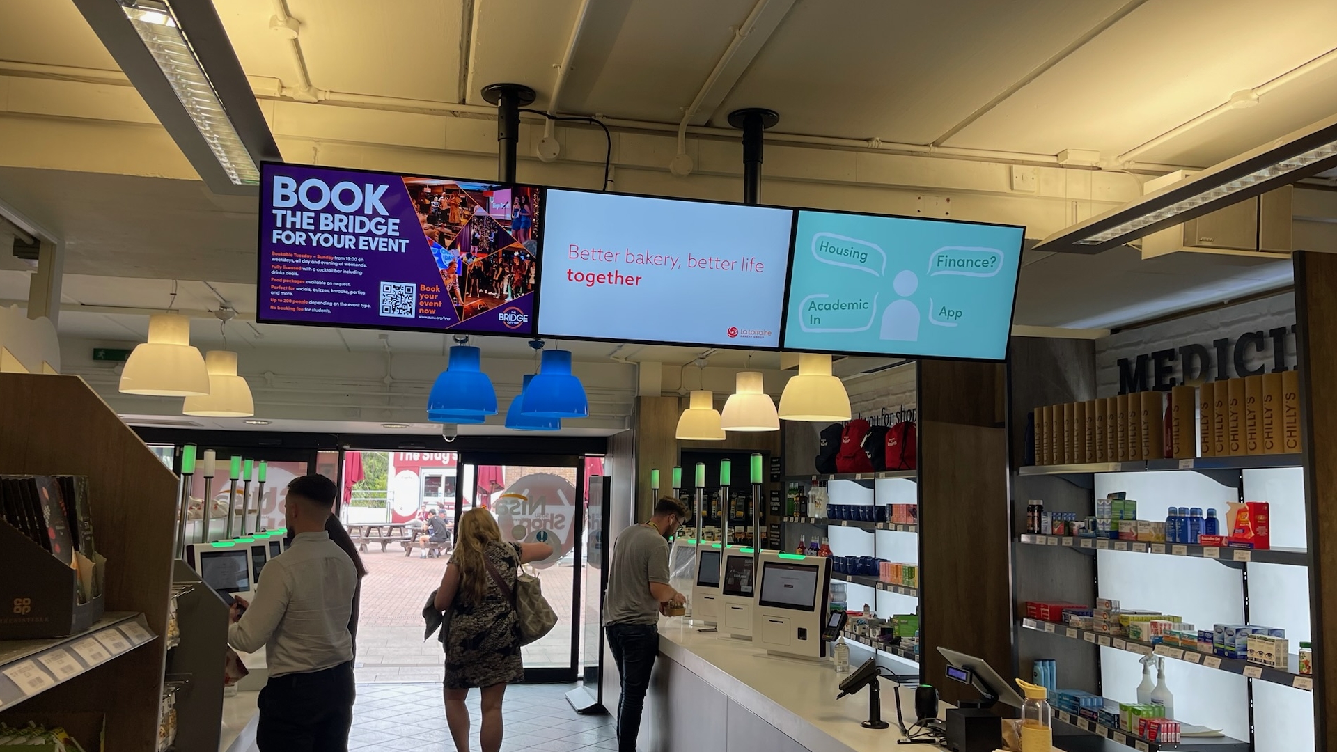 Digital Signage for Convenience Stores - Visivo